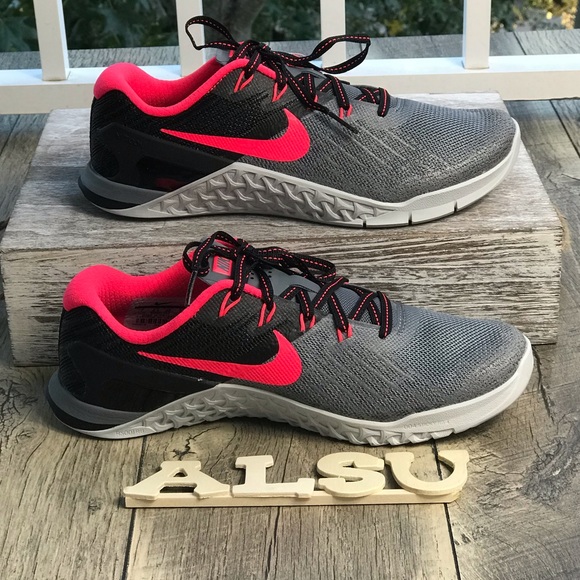 Nike | Shoes | Nwt Nike Metcon 3 Cool Grey Red Wmns | Poshmark